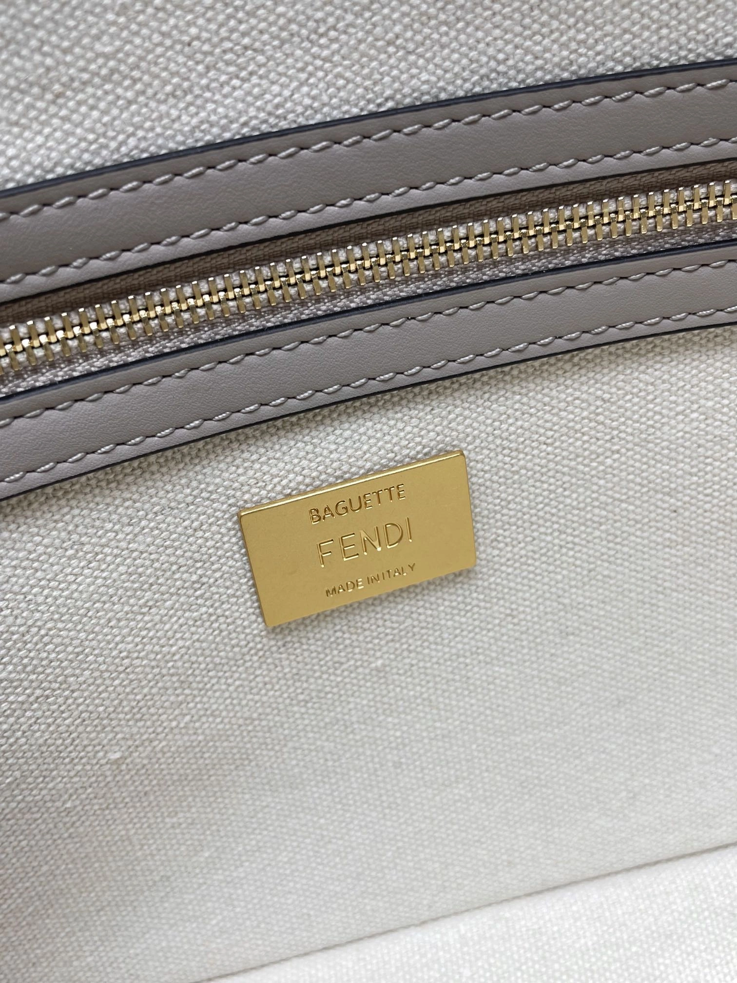 Top mirror Fendi Satchel Bags