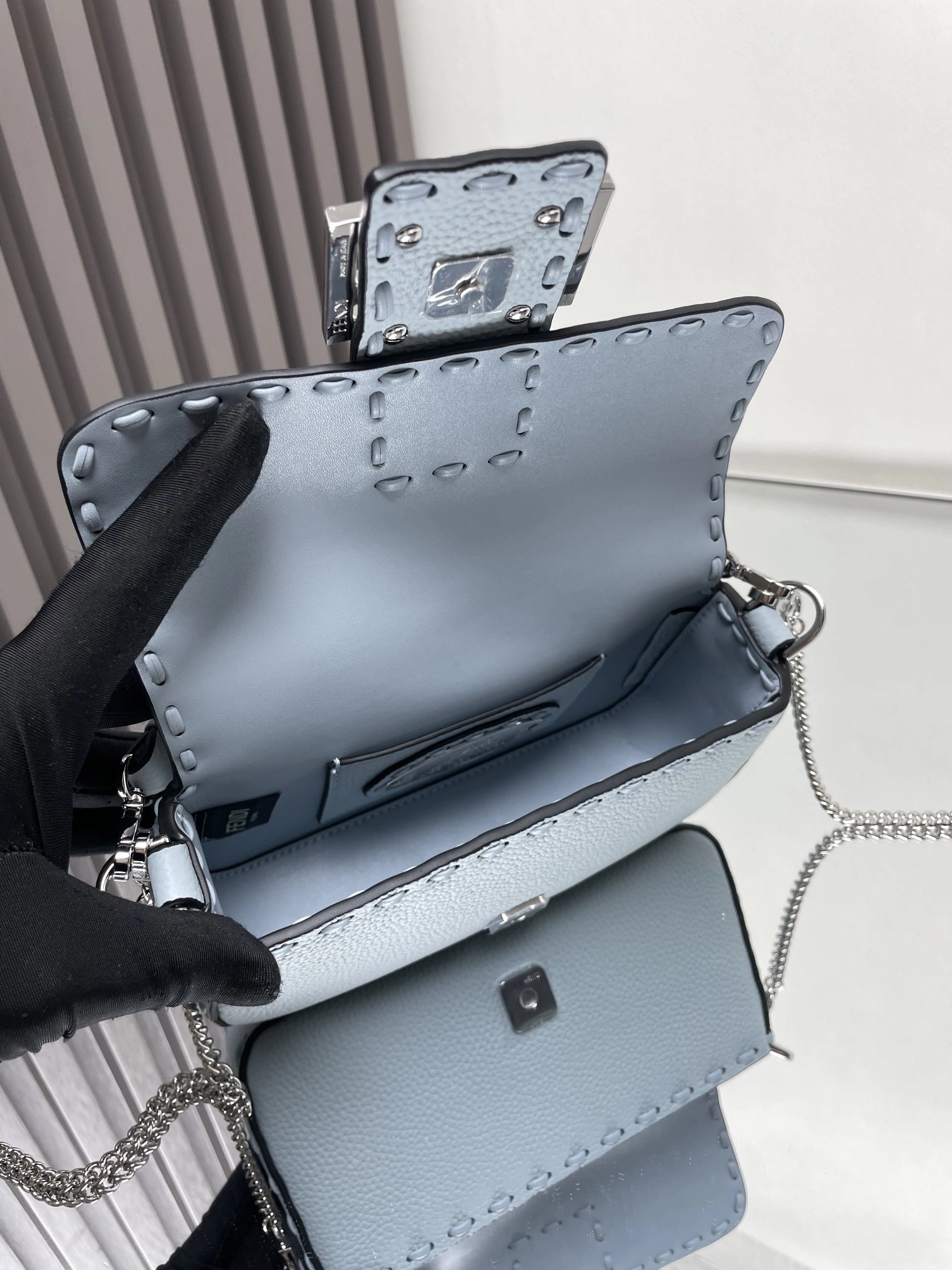 High accuracy Fendi Satchel Bags
