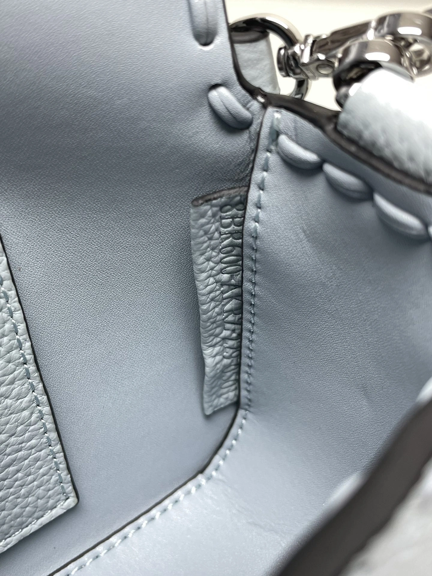 High accuracy Fendi Satchel Bags