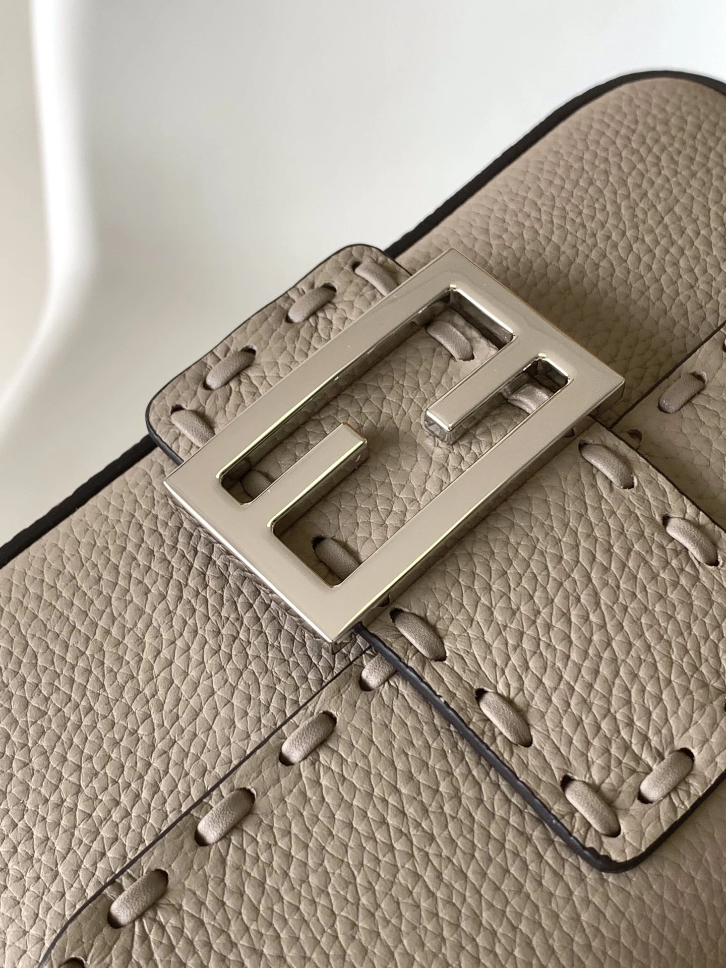 1:1 copy Fendi Satchel Bags
