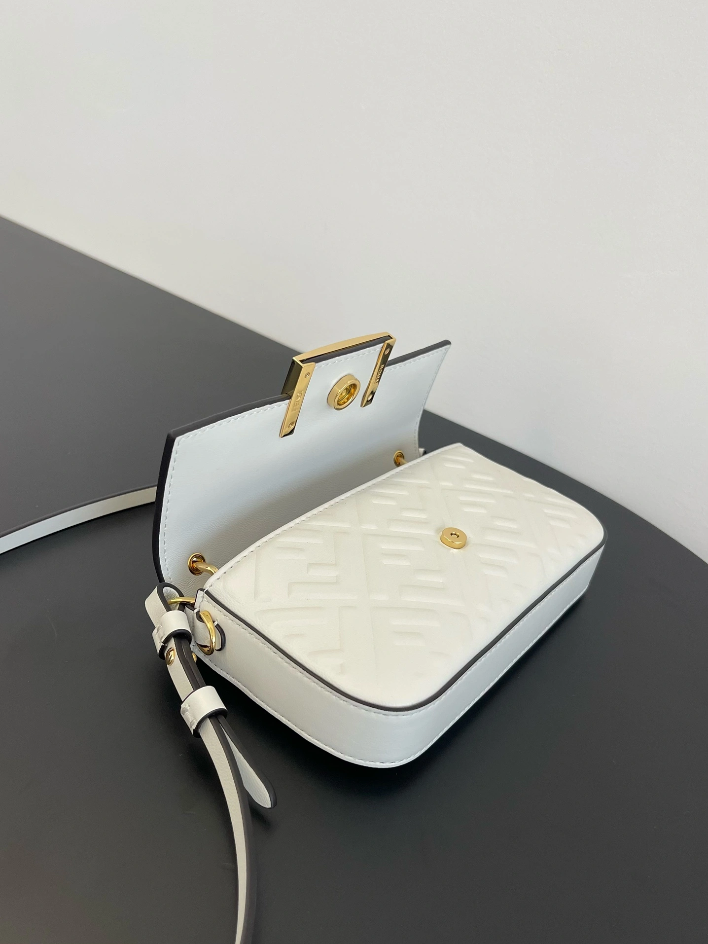 1:1 copy Fendi Satchel Bags