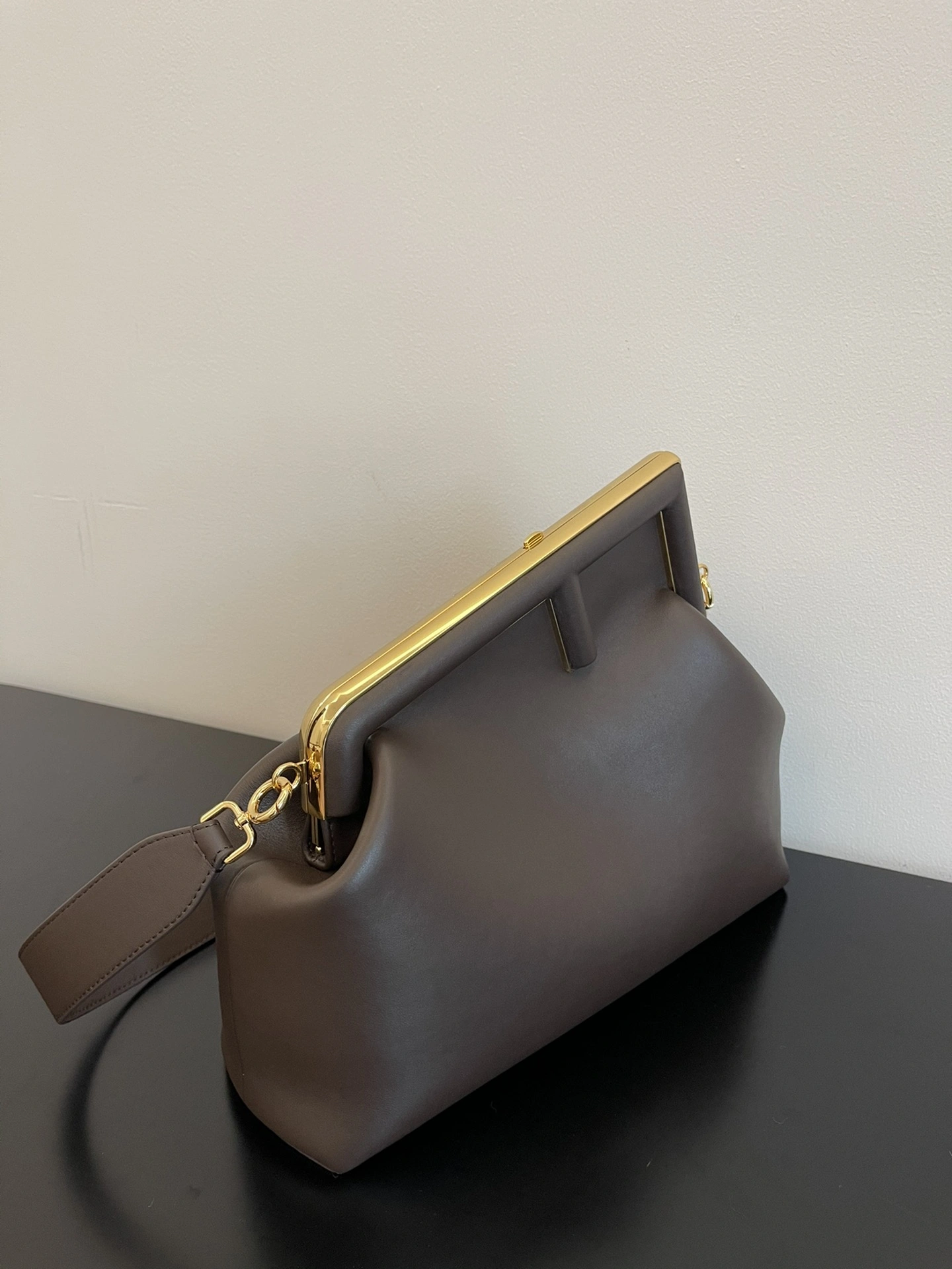 Reasonably priced Fendi Satchel Bags