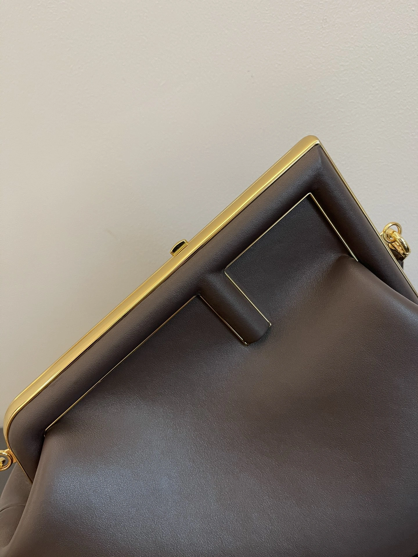 Reasonably priced Fendi Satchel Bags