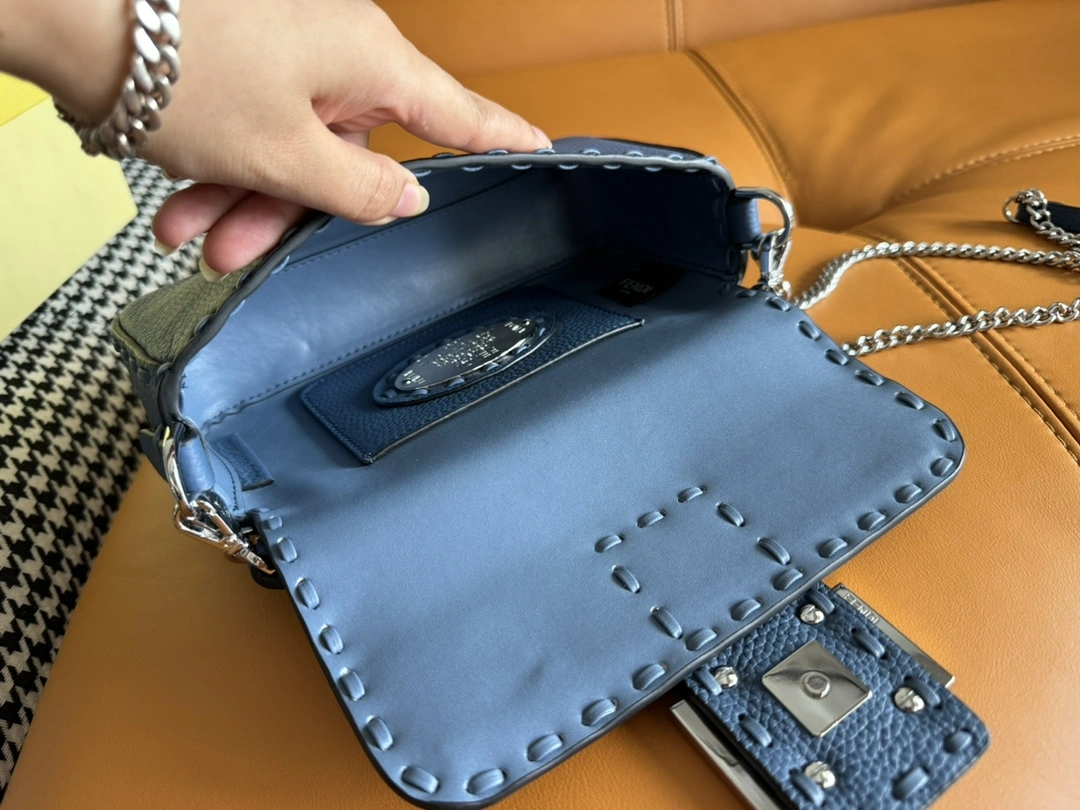 High accuracy Fendi Satchel Bags