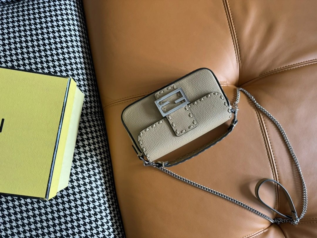 Top match Fendi Satchel Bags