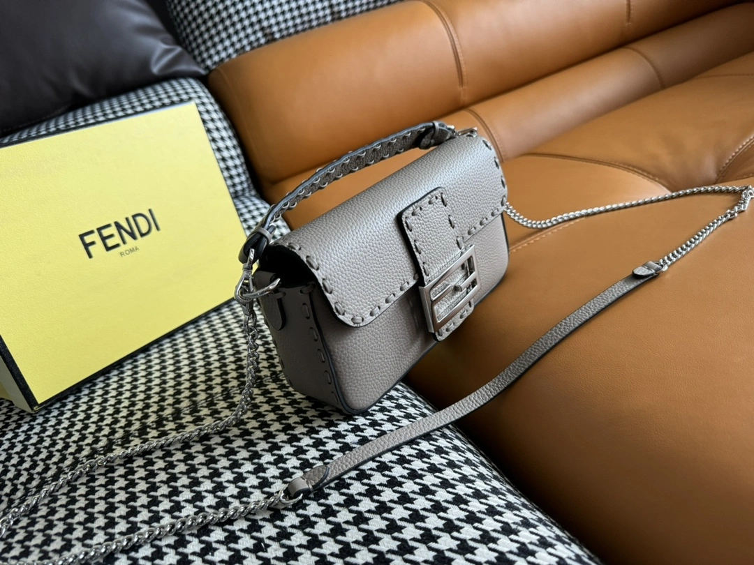 High accuracy Fendi Satchel Bags