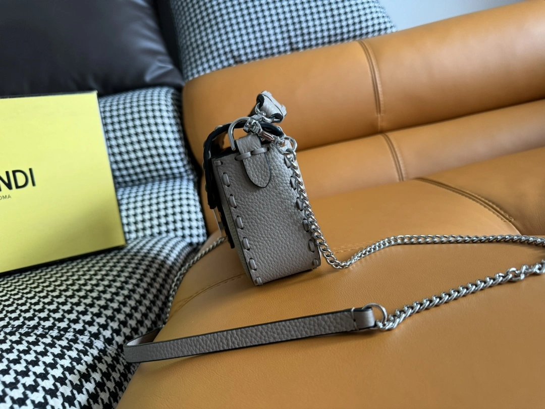High accuracy Fendi Satchel Bags
