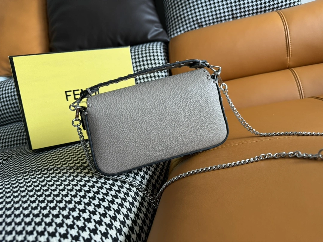 High accuracy Fendi Satchel Bags