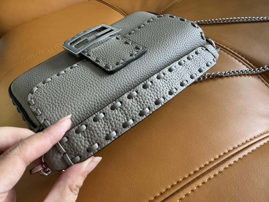 High accuracy Fendi Satchel Bags