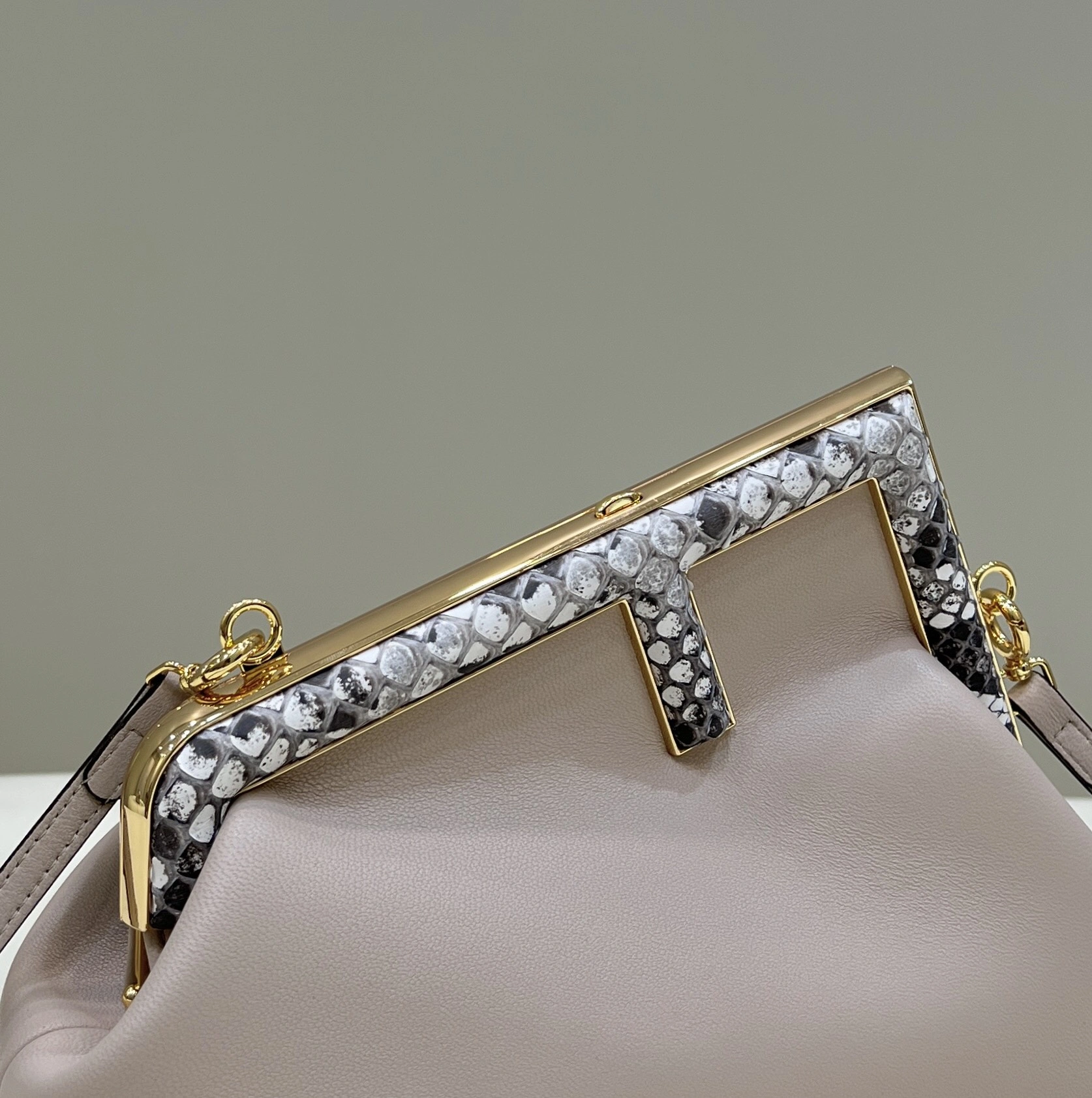 Mirror quality Fendi Satchel Bags