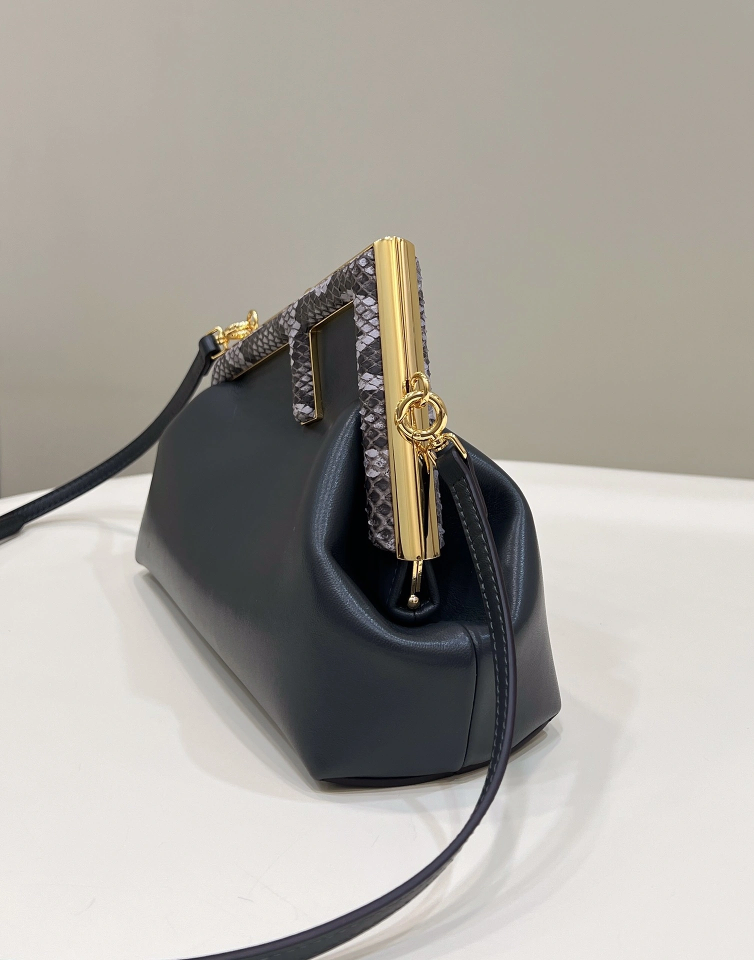 Factory-made Fendi Satchel Bags