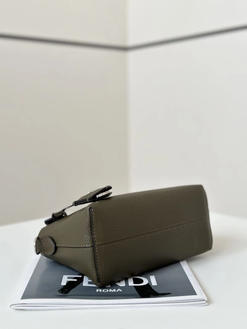 Accurate model Fendi Satchel Bags