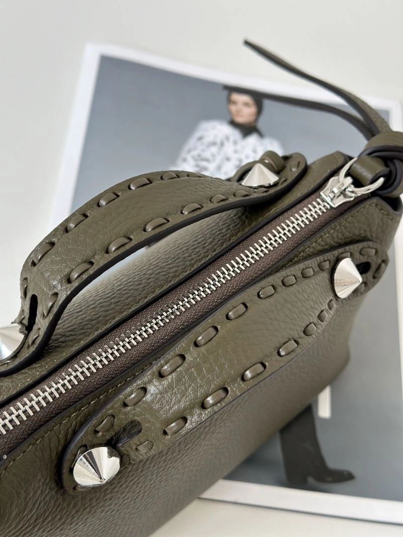 Accurate model Fendi Satchel Bags