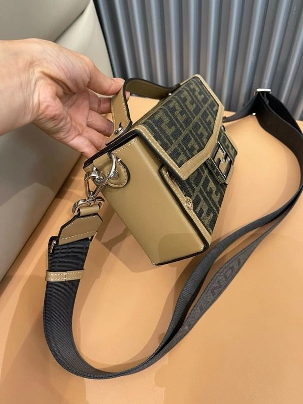 Inexpensive Fendi Satchel Bags