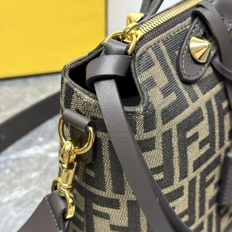 Accurate model Fendi Satchel Bags