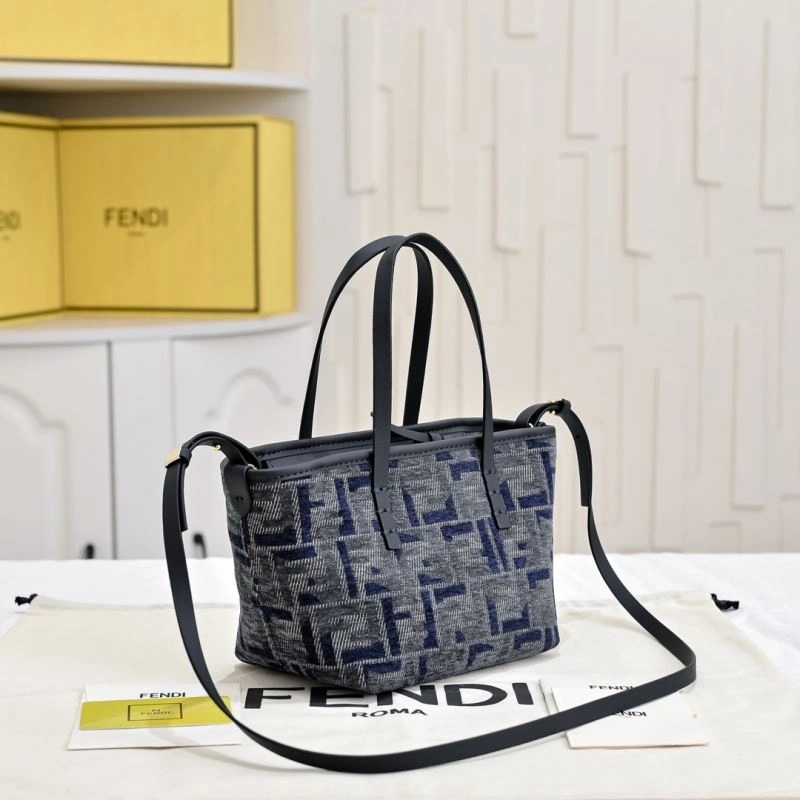 Top mirror Fendi Shopping Bags