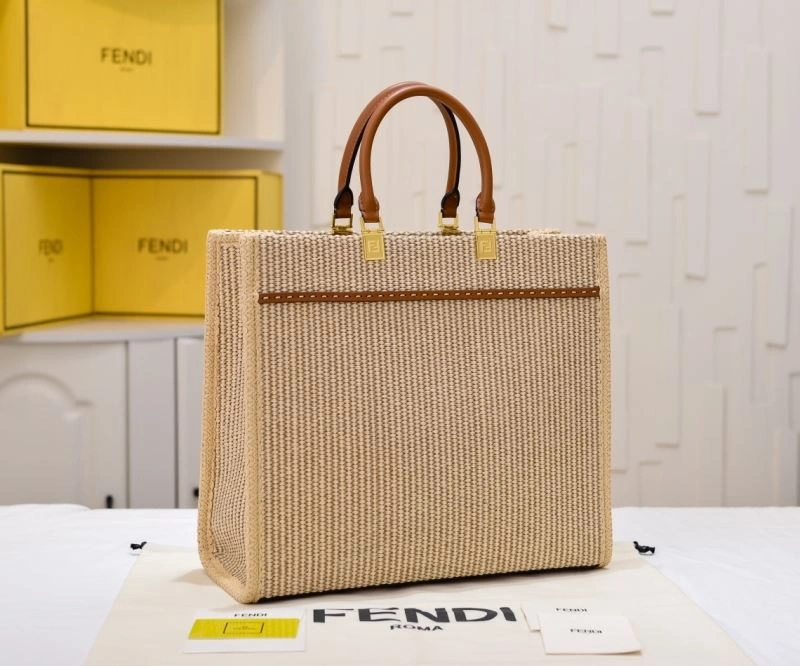 Top mirror Fendi Shopping Bags