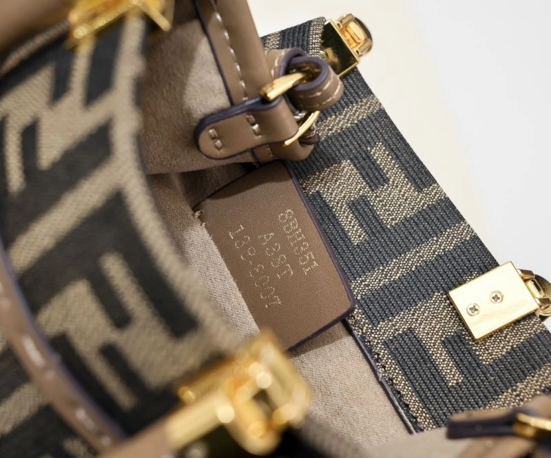 Brand-original Fendi Shopping Bags