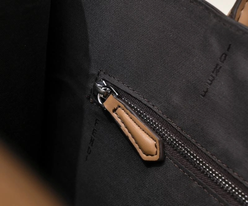 Top match Fendi Shopping Bags