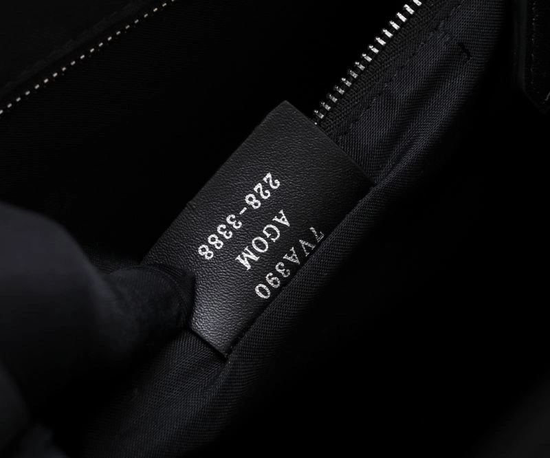 Cut-rate Fendi Shopping Bags