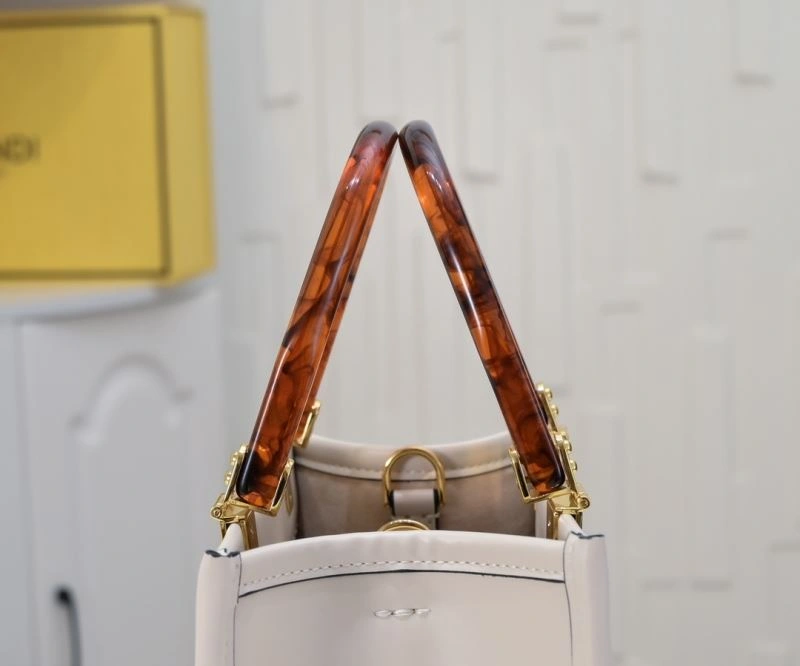 Reasonably priced Fendi Shopping Bags