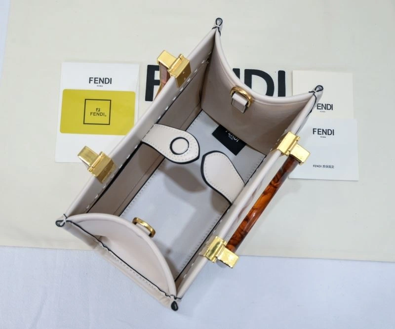 Reasonably priced Fendi Shopping Bags
