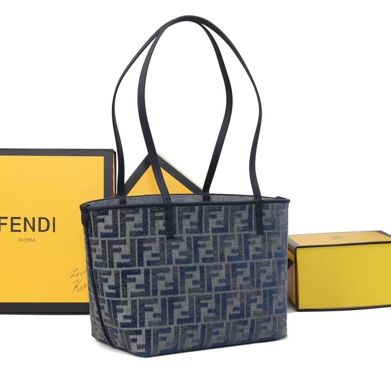 Top mirror Fendi Shopping Bags