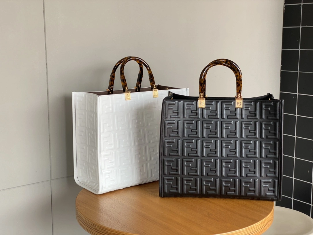 Mirror quality Fendi Shopping Bags