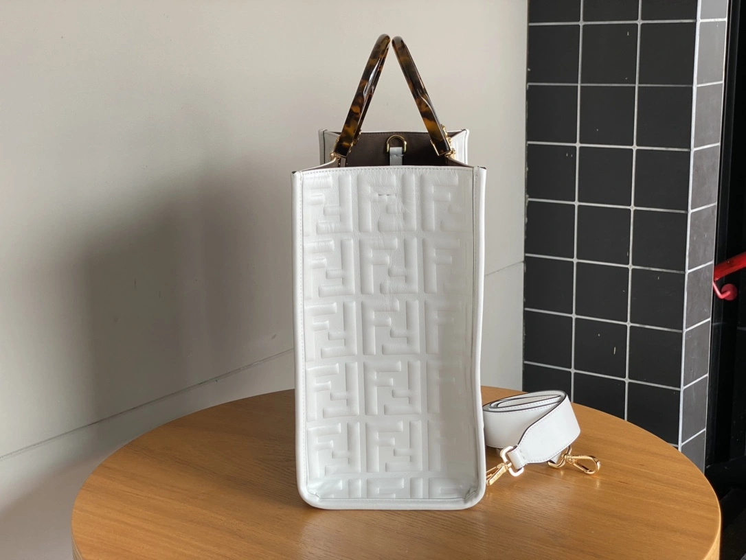 Exact replica Fendi Shopping Bags