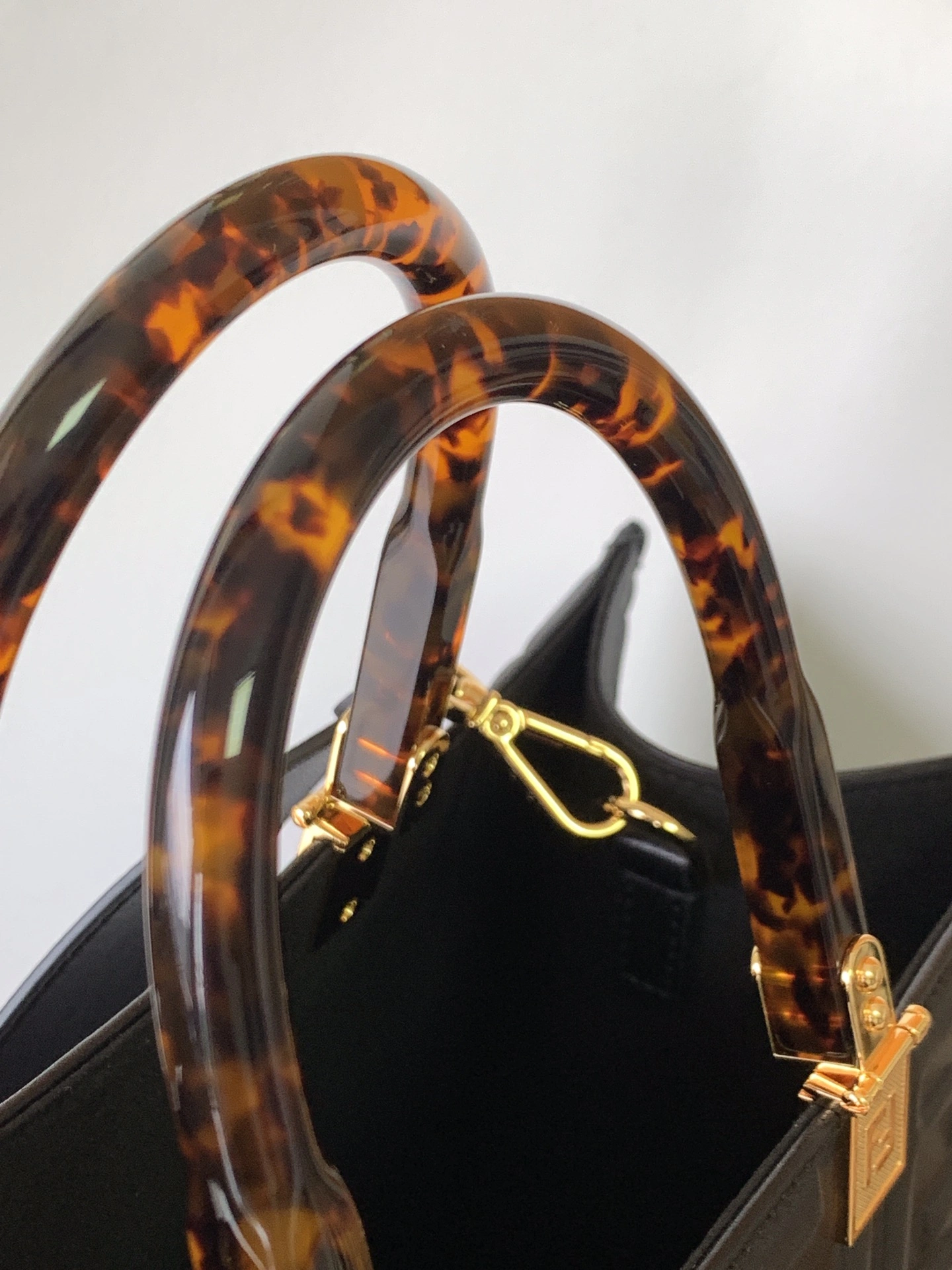 1:1 copy Fendi Shopping Bags