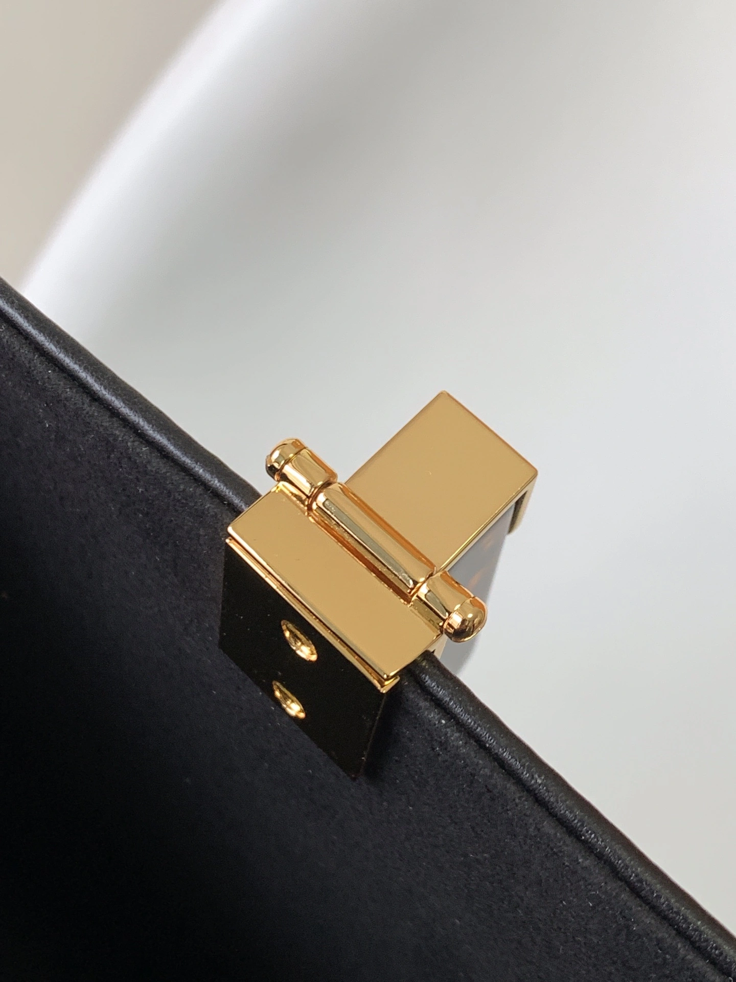 1:1 copy Fendi Shopping Bags