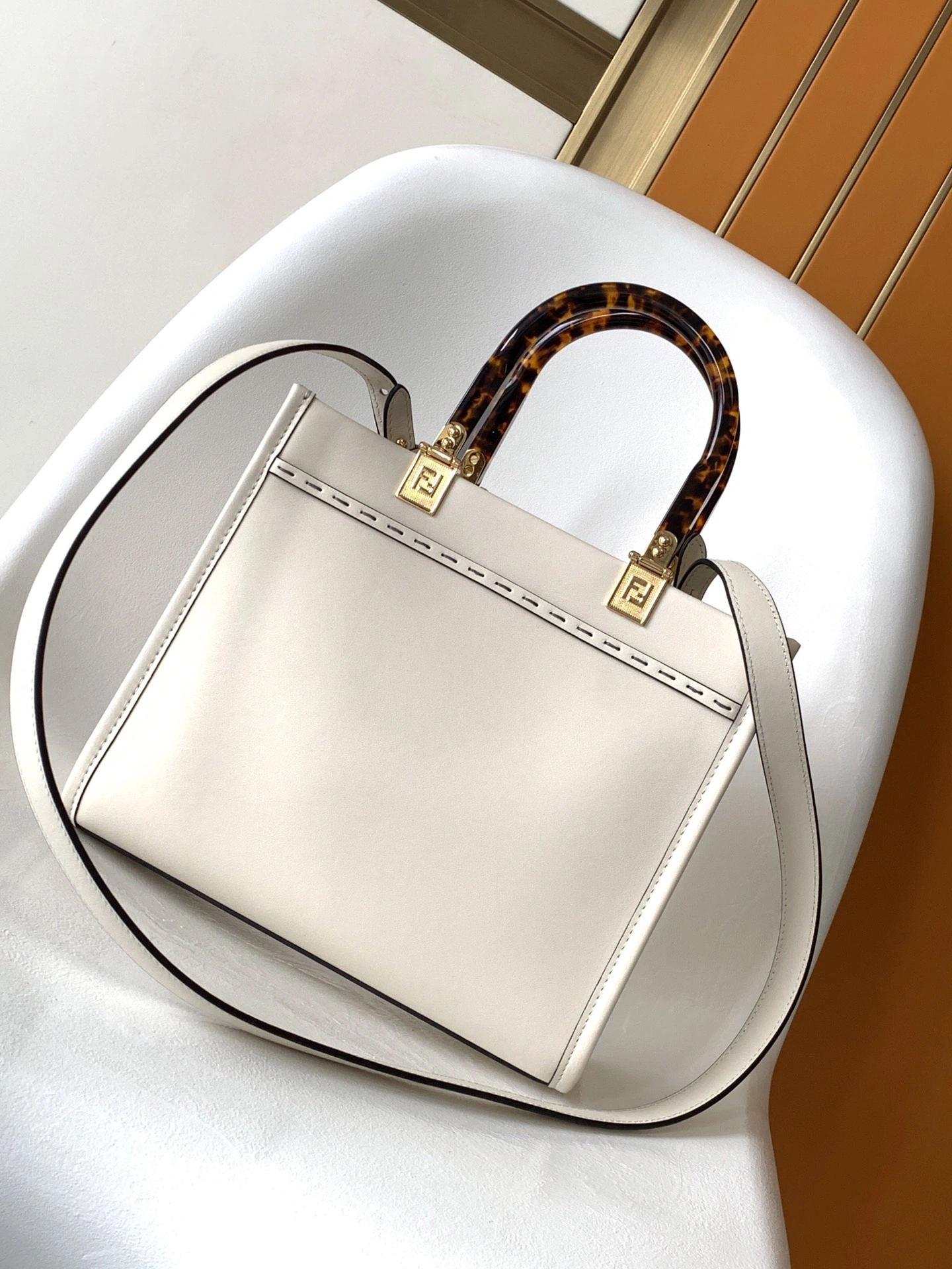 Low-cost Fendi Shopping Bags