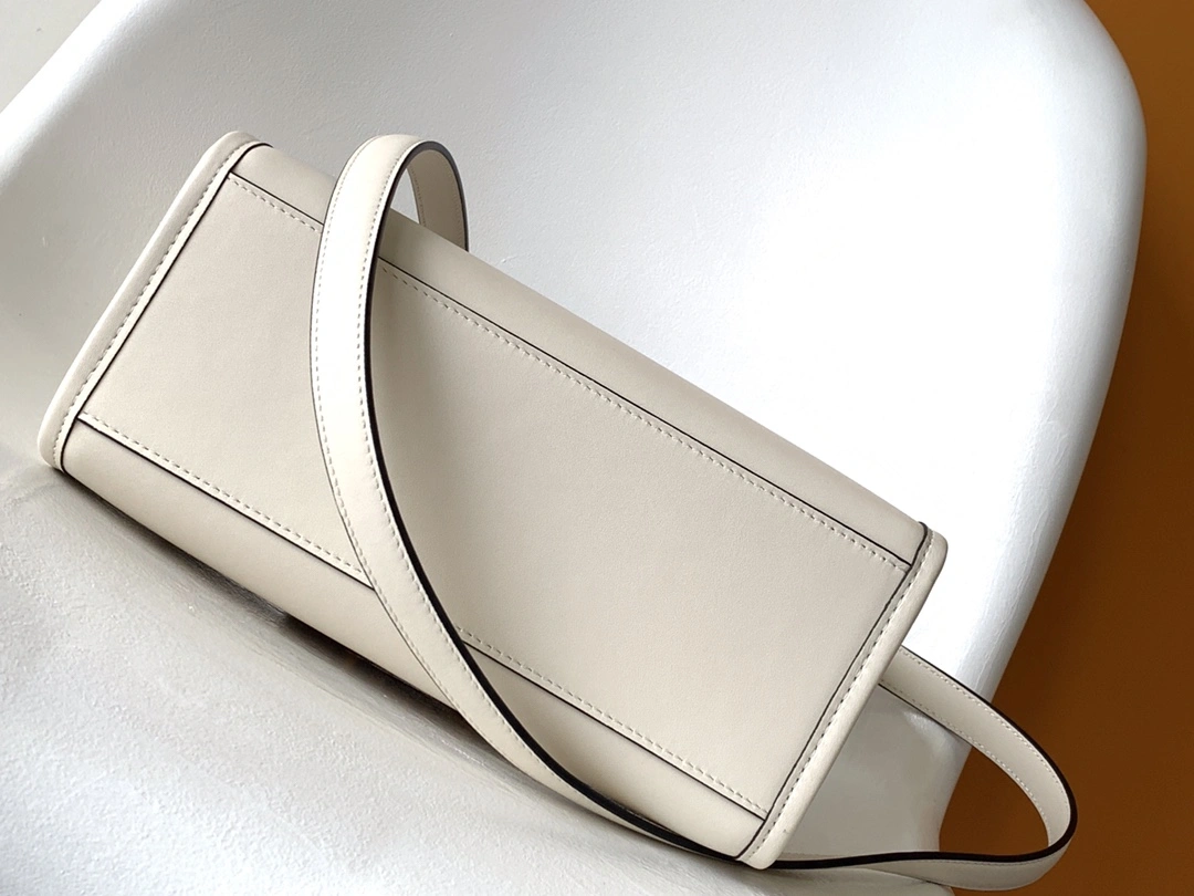 Low-cost Fendi Shopping Bags