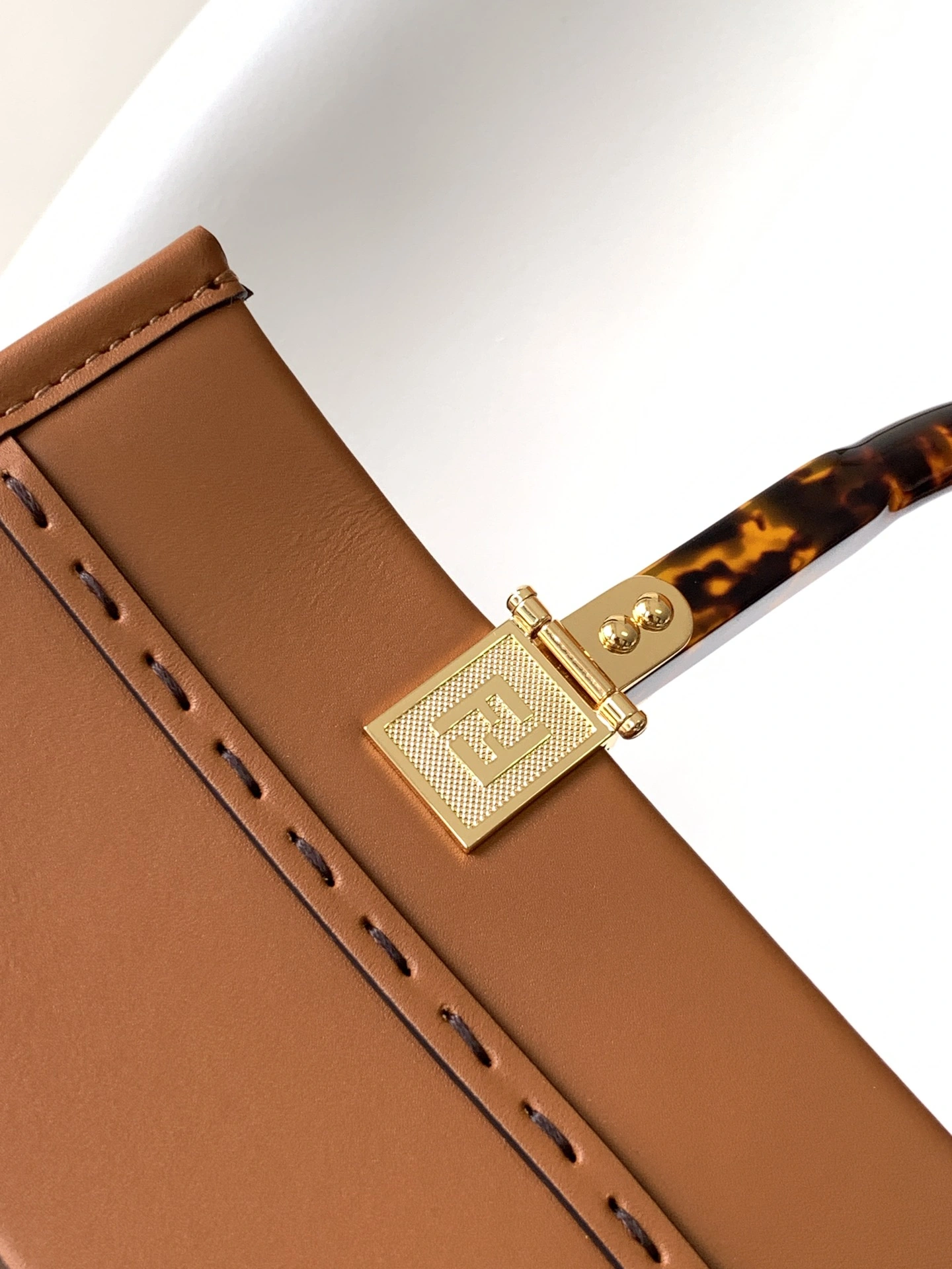 Top match Fendi Shopping Bags
