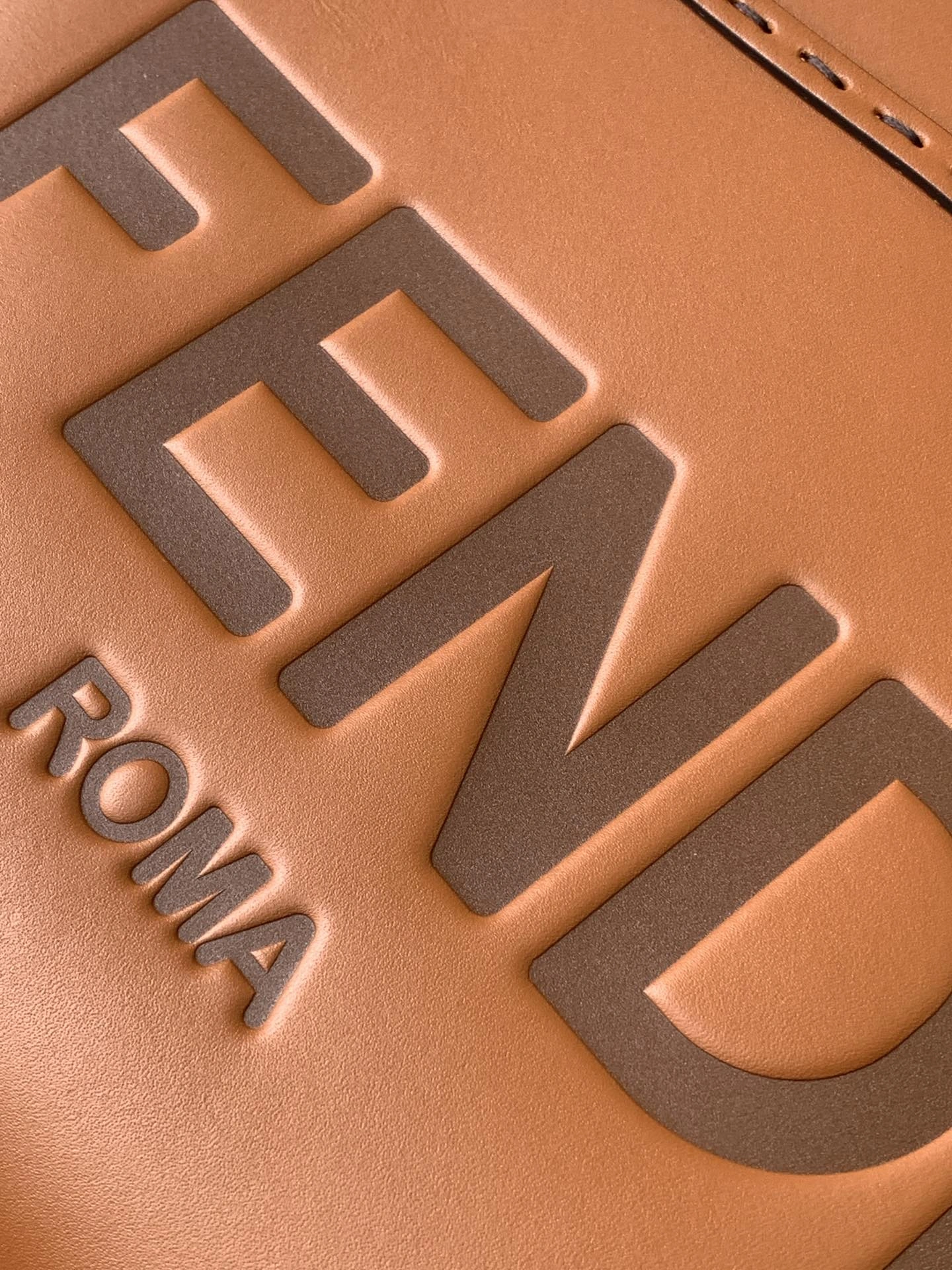 Top match Fendi Shopping Bags