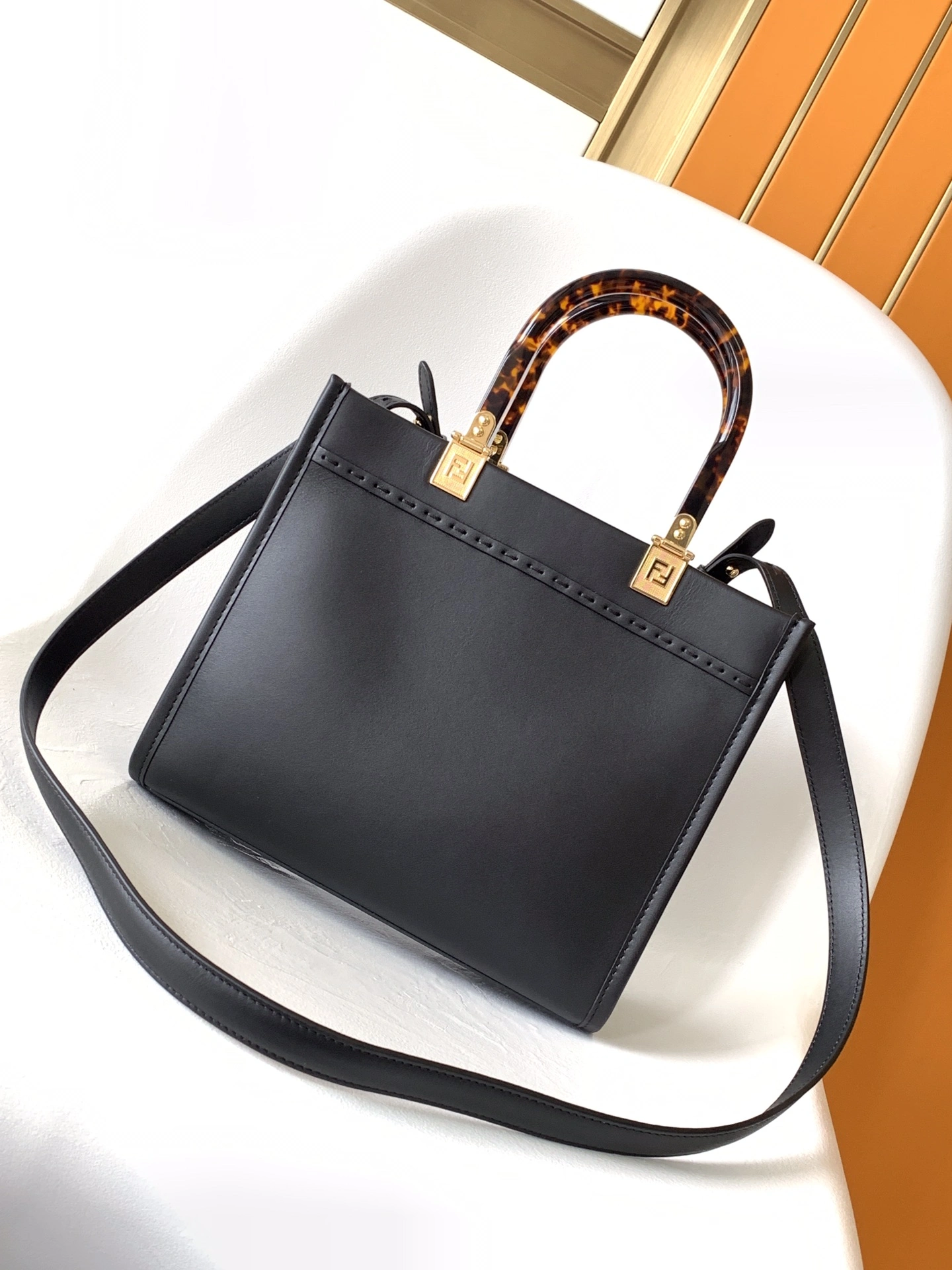 Low-cost Fendi Shopping Bags