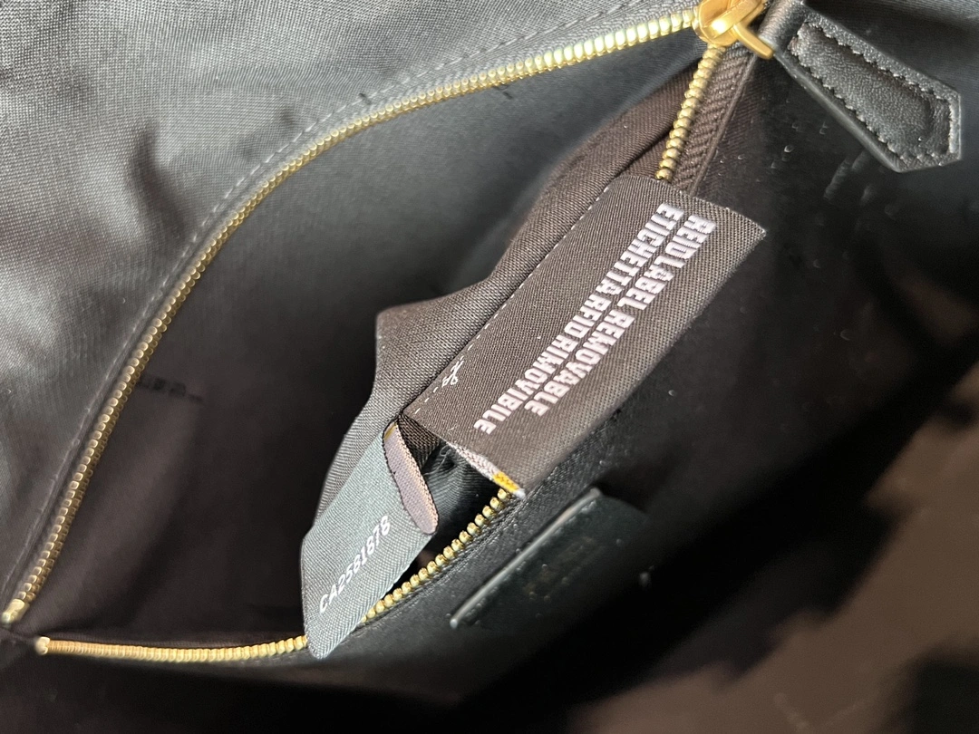 Factory-made Fendi Shopping Bags