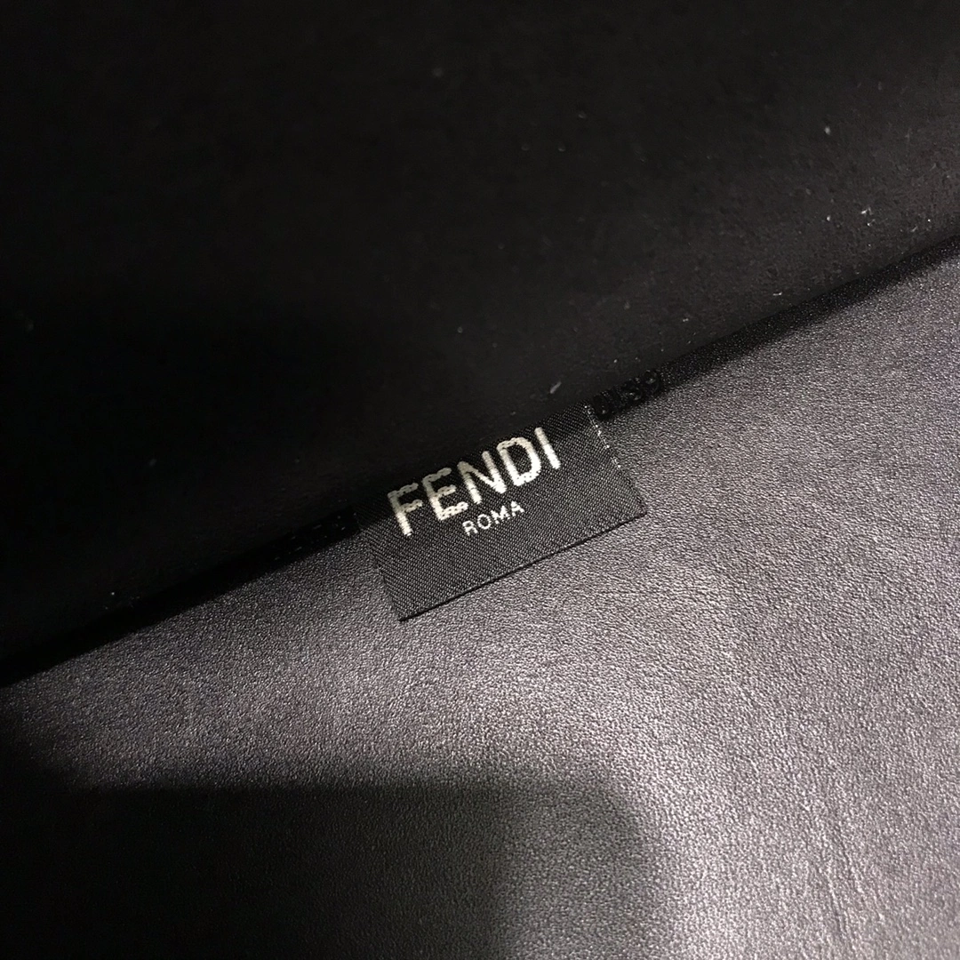 Bargain Fendi Shopping Bags