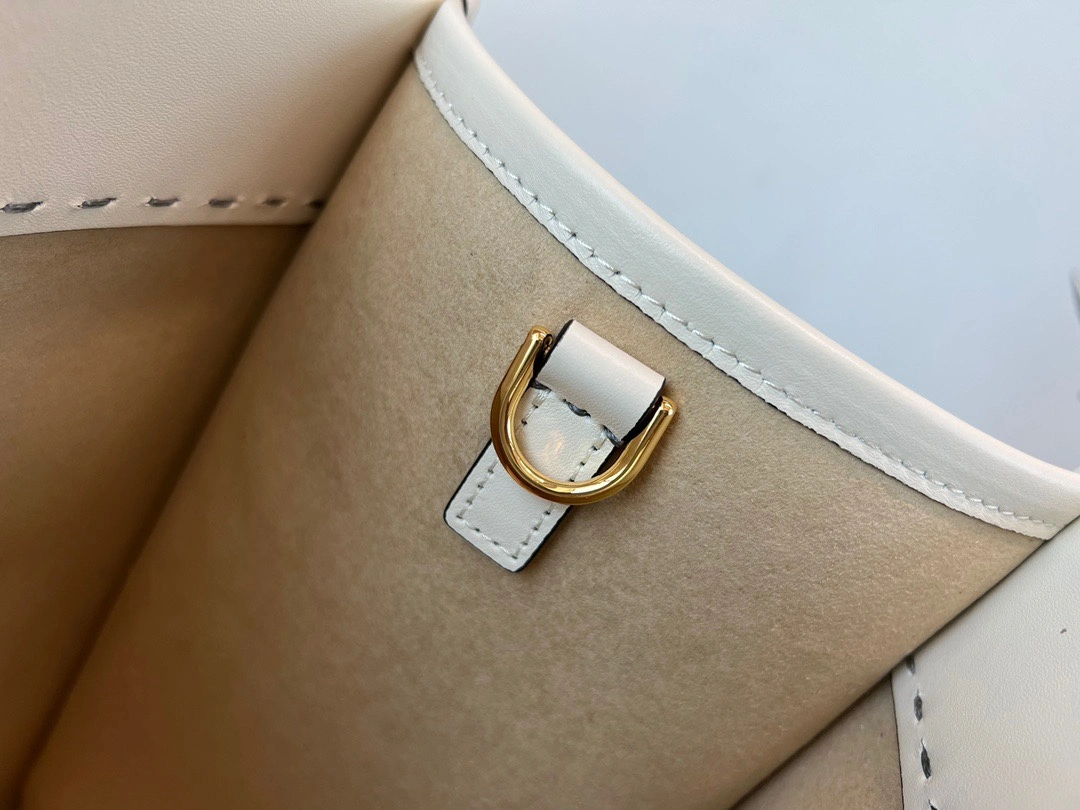 Mirror quality Fendi Shopping Bags