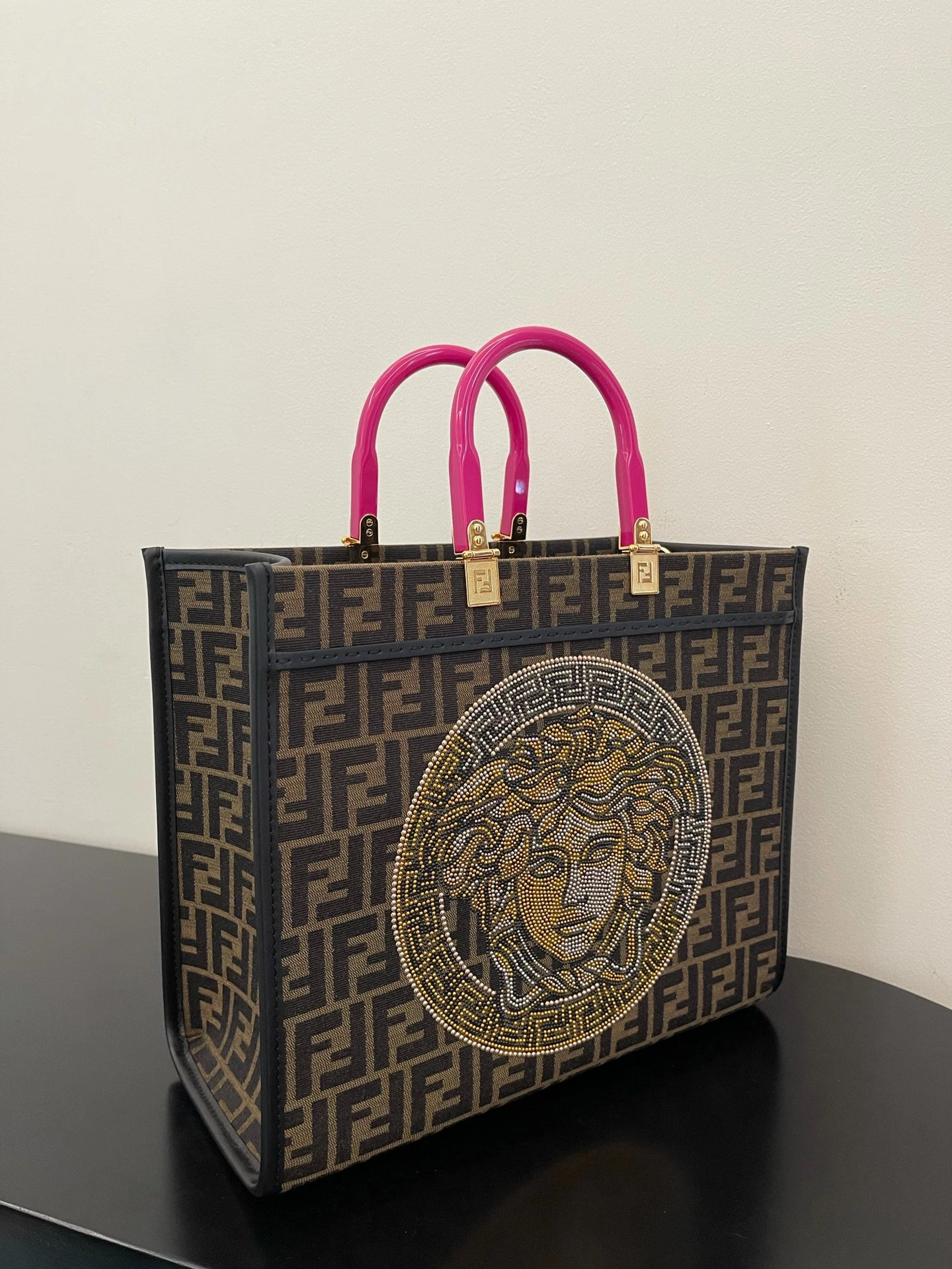 Top match Fendi Shopping Bags