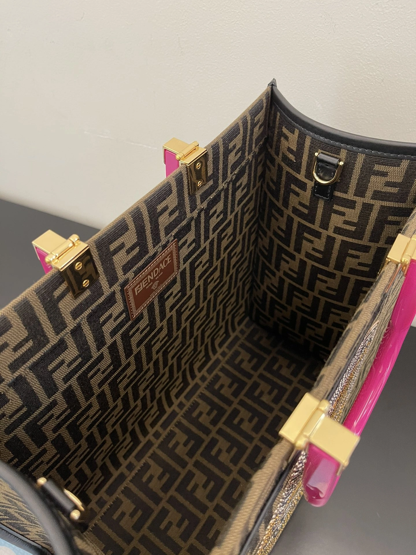 Top match Fendi Shopping Bags