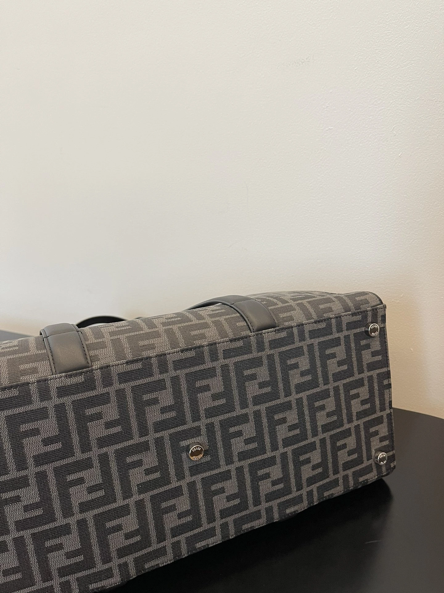 Top match Fendi Shopping Bags