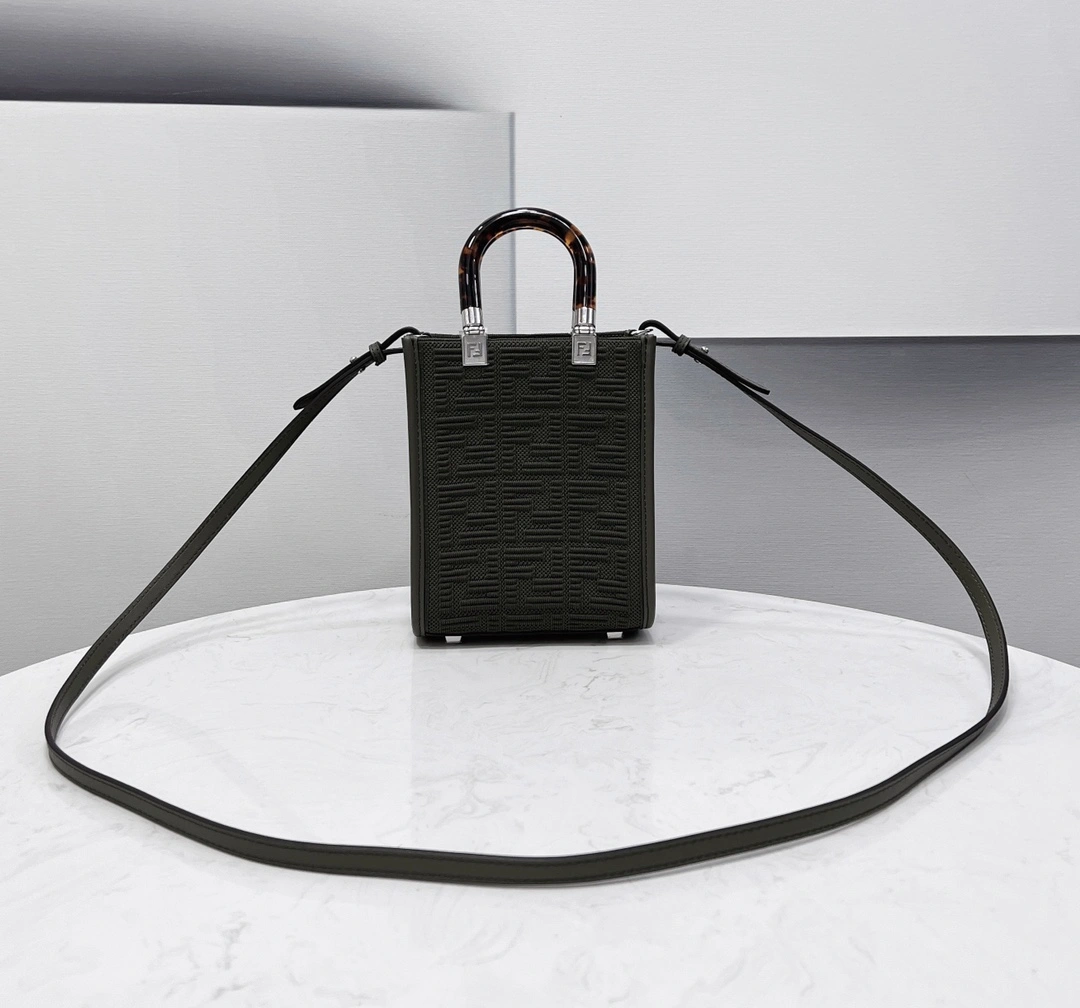 Bargain Fendi Shopping Bags
