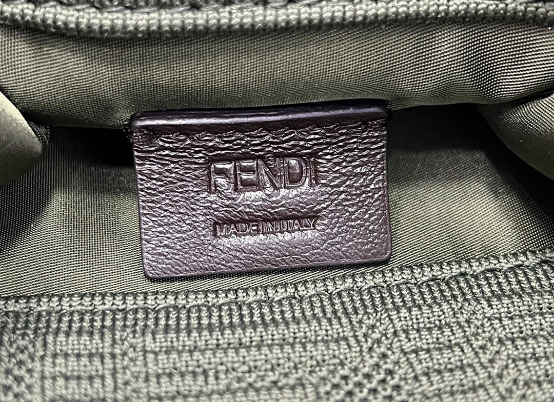 Bargain Fendi Shopping Bags