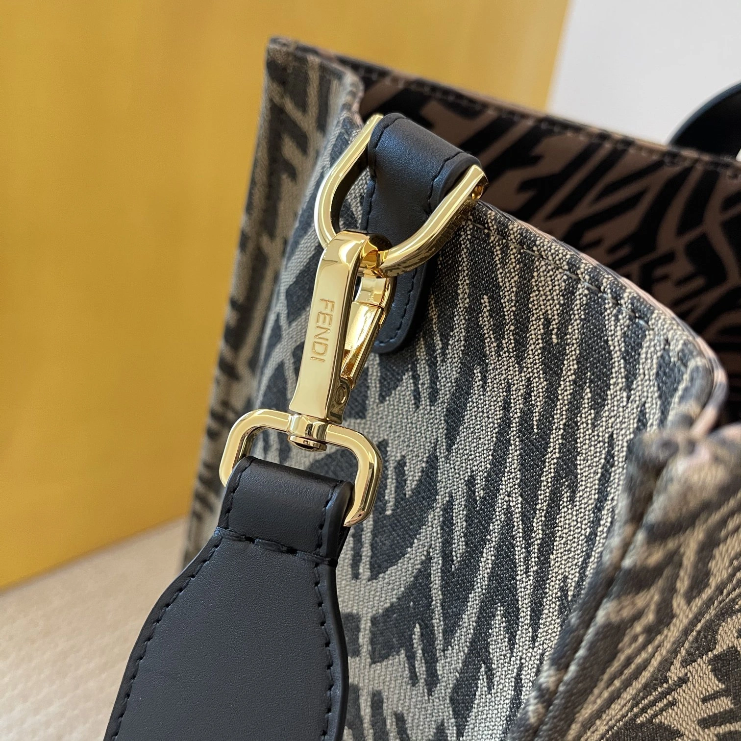Inexpensive Fendi Shopping Bags