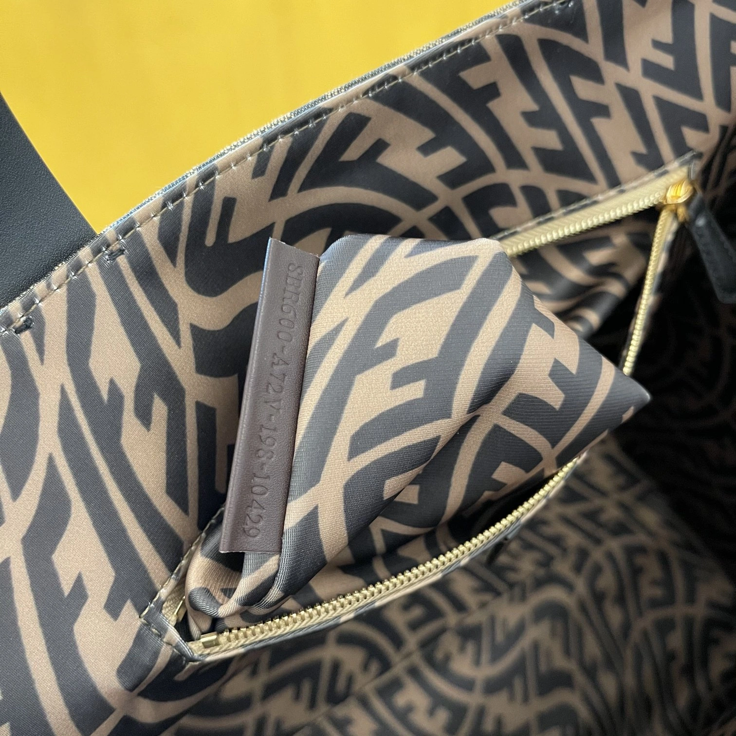 Inexpensive Fendi Shopping Bags