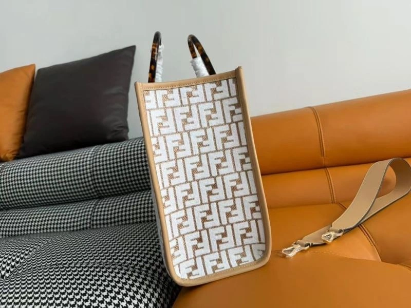 Mirror quality Fendi Shopping Bags