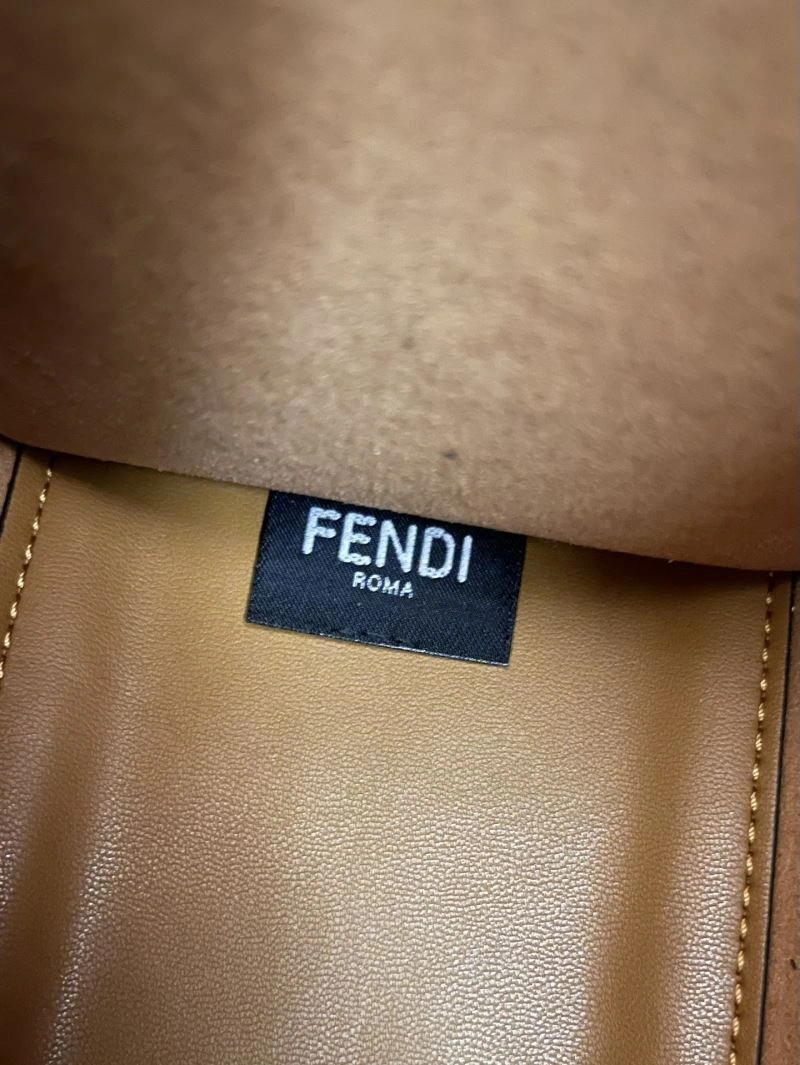Reasonably priced Fendi Shopping Bags