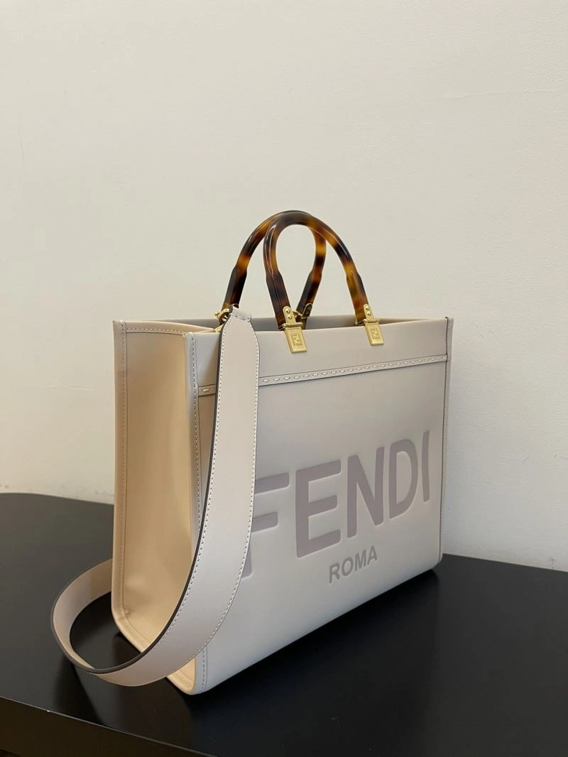 Top mirror Fendi Shopping Bags