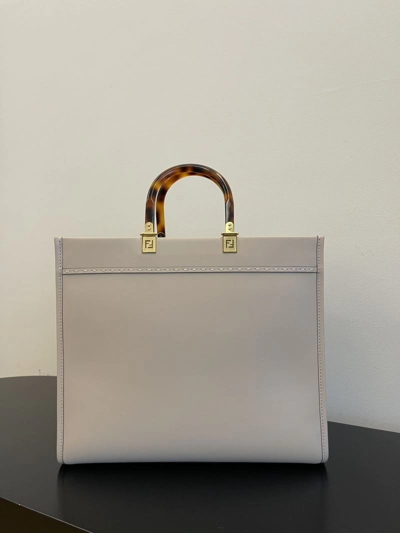 Top mirror Fendi Shopping Bags